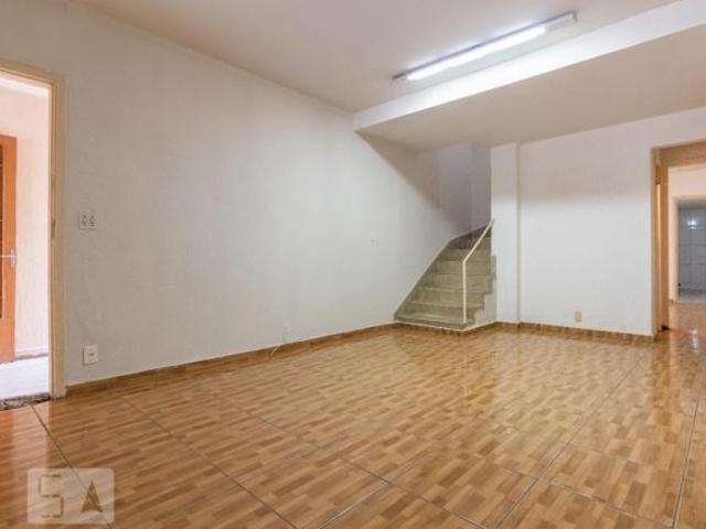 Casa à Venda Chácara Santo Antonio, 2 Quartos, 130 m2