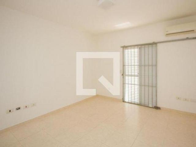 Casa à Venda Chácara Santo Antonio, 3 Quartos, 120 m2
