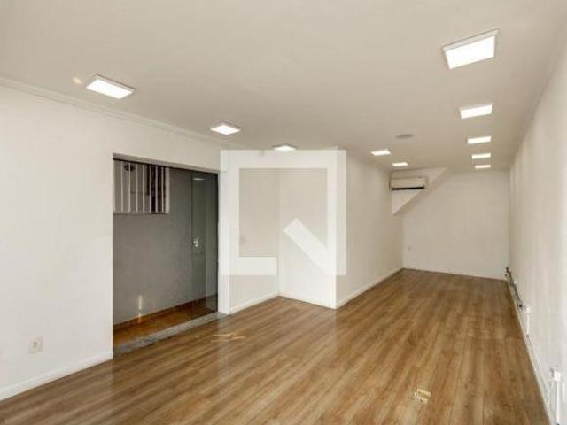 Casa à Venda Chácara Santo Antonio, 3 Quartos, 129 m2