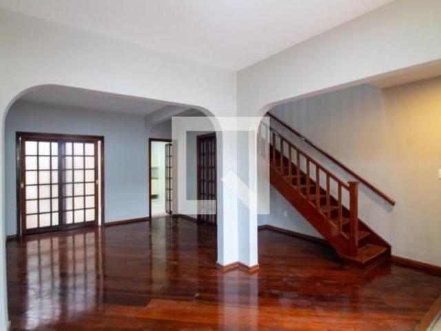 Casa à Venda Chácara Santo Antonio, 3 Quartos, 130 m2