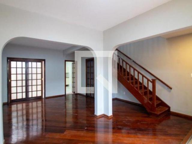 Casa à Venda Chácara Santo Antonio, 3 Quartos, 130 m2