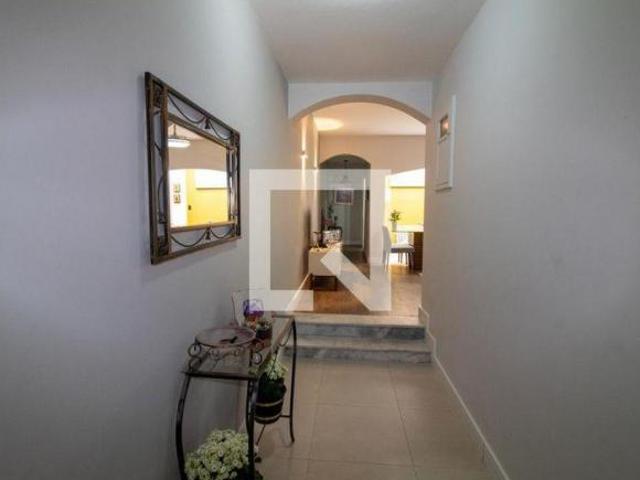 Casa à Venda Chácara Santo Antonio, 3 Quartos, 160 m2