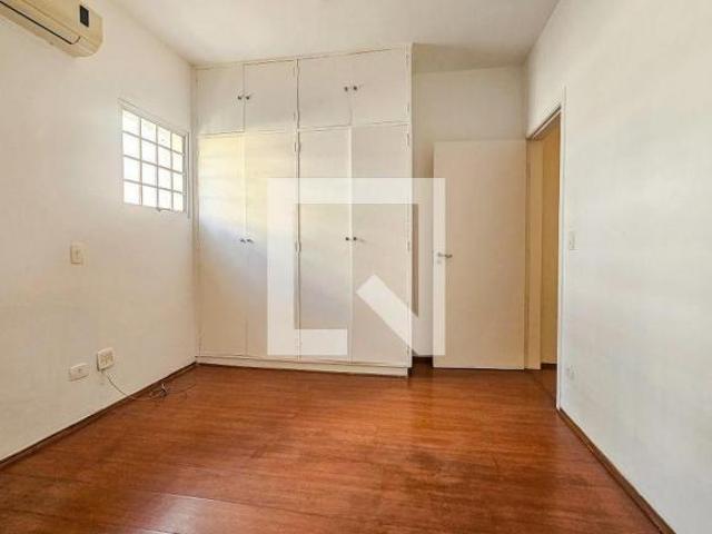 Casa à Venda Chácara Santo Antonio, 4 Quartos, 140 m2
