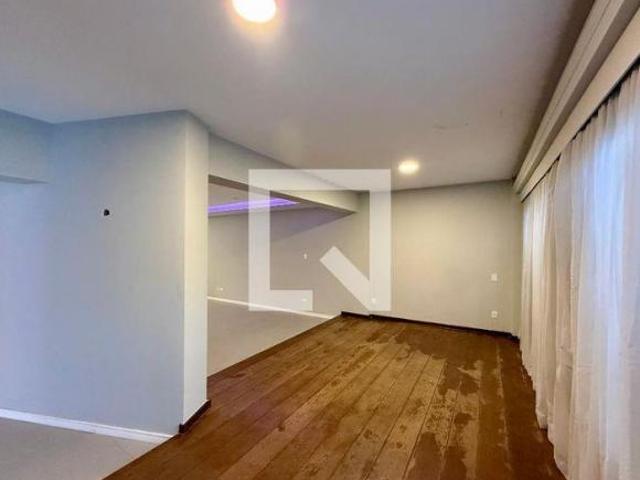 Casa à Venda Chácara Santo Antonio, 4 Quartos, 250 m² São Paulo