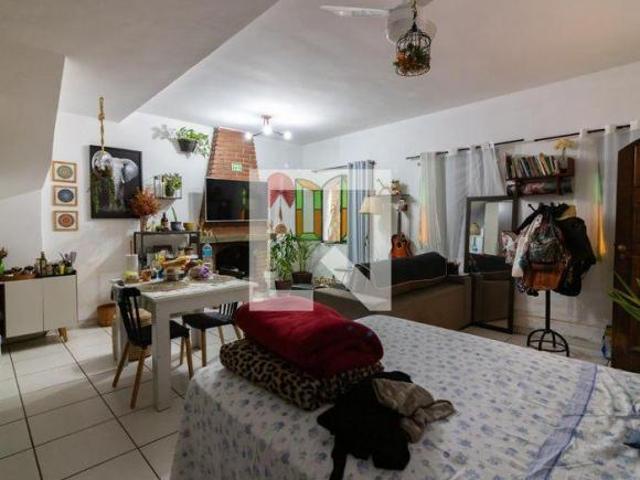 Casa à Venda Chácara Santo Antonio, 6 Quartos, 200 m² São Paulo