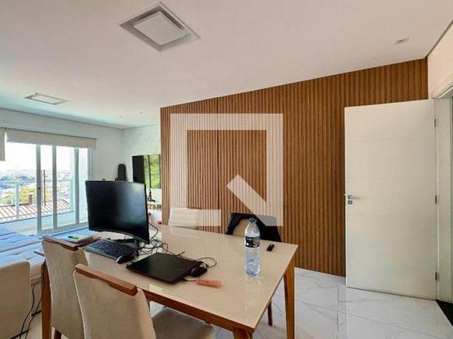 Casa à Venda City América, 2 Quartos, 220 m2