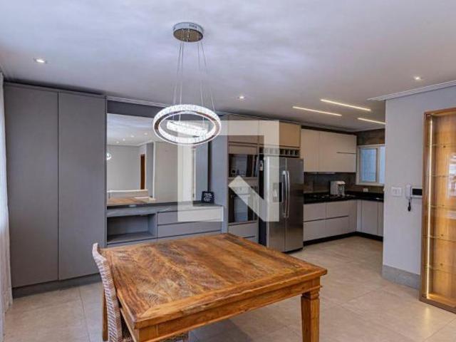 Casa à Venda City América, 3 Quartos, 200 m2