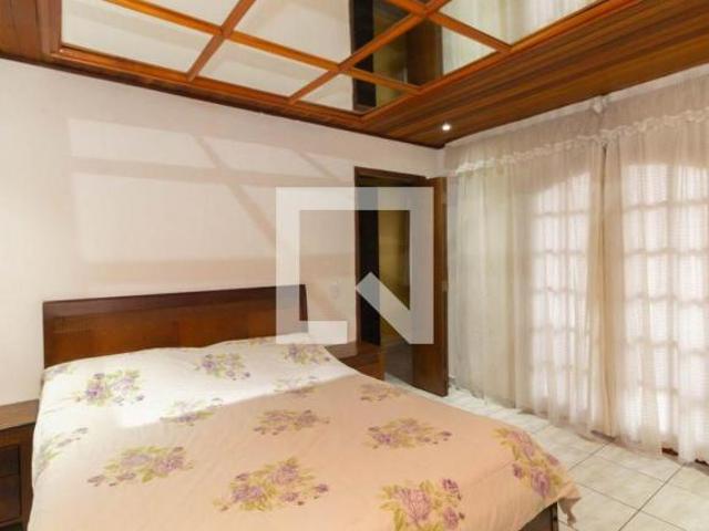 Casa à Venda Cidade Lider, 3 Quartos, 286 m2