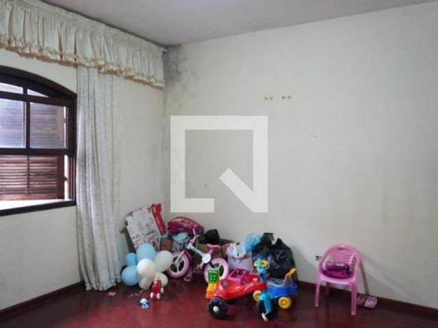 Casa à Venda Cidade Lider, 5 Quartos, 250 m2