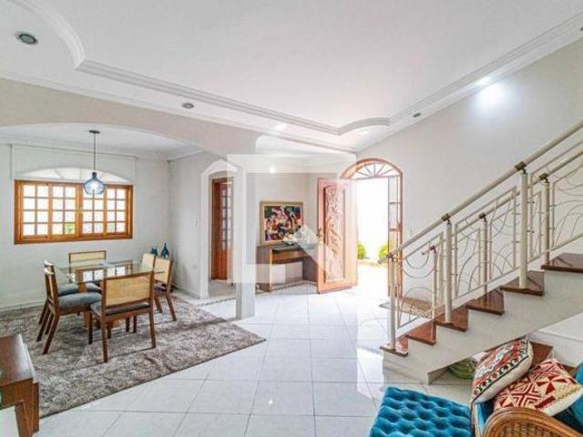 Casa à Venda Cidade São Francisco, 3 Quartos, 235 m2