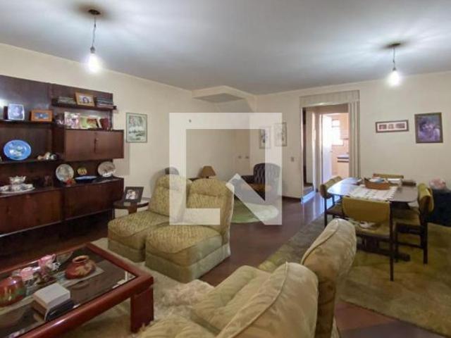 Casa à Venda Cidade São Francisco, 3 Quartos, 330 m2