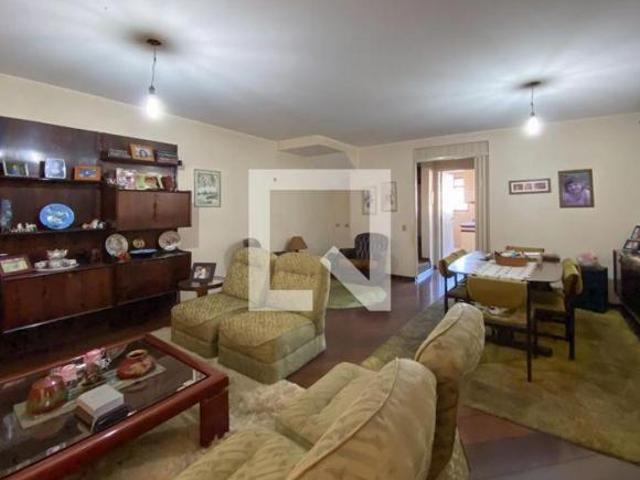 Casa à Venda Cidade São Francisco, 3 Quartos, 330 m2