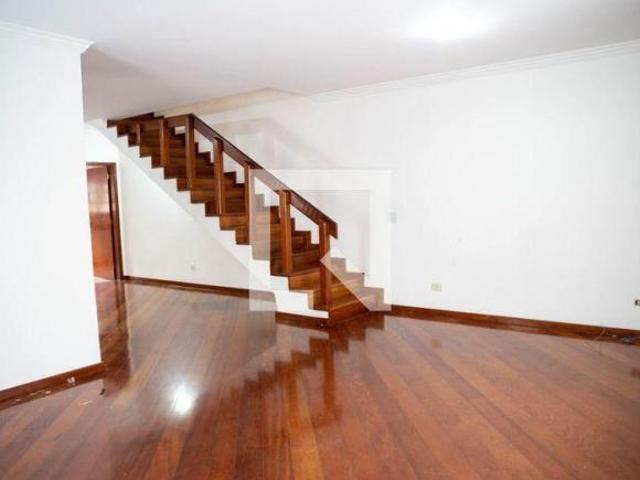 Casa à Venda Cidade São Francisco, 4 Quartos, 172 m2