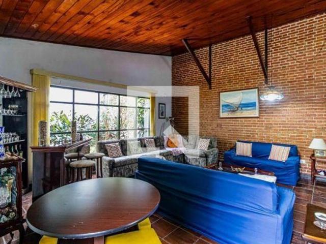 Casa à Venda Cidade São Francisco, 4 Quartos, 1200 m2