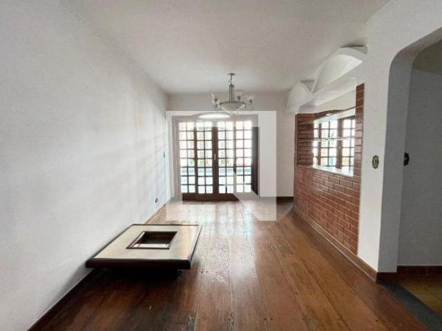 Casa à Venda Cidade São Francisco, 4 Quartos, 272 m2