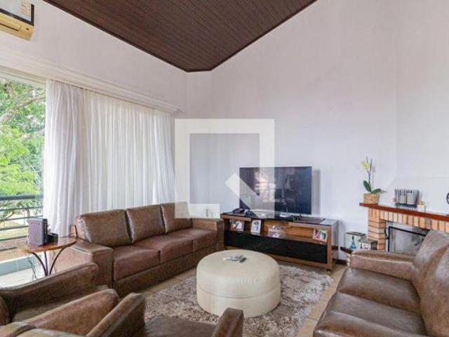 Casa à Venda Cidade São Francisco, 4 Quartos, 292 m2