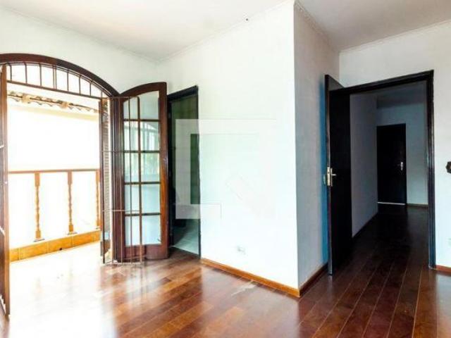 Casa à Venda Cidade São Francisco, 4 Quartos, 200 m2