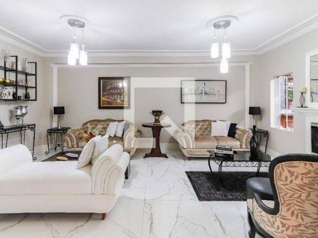 Casa à Venda Cidade São Francisco, 4 Quartos, 350 m² São Paulo
