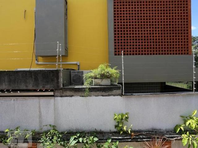 Casa à Venda Cidade São Francisco, 4 Quartos, 320 m2
