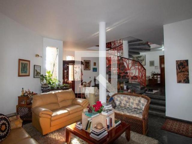 Casa à Venda Cidade São Francisco, 4 Quartos, 800 m2