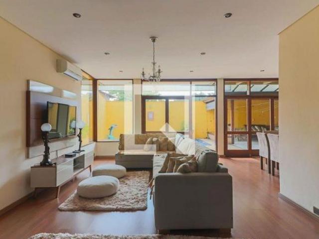 Casa à Venda Cidade São Francisco, 5 Quartos, 350 m2