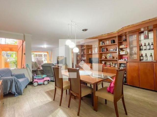 Casa à Venda Cidade São Francisco, 5 Quartos, 333 m2
