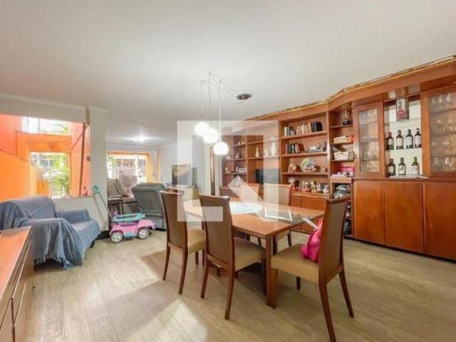 Casa à Venda Cidade São Francisco, 5 Quartos, 333 m² São Paulo