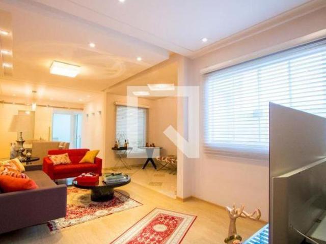 Casa à Venda Cidade Sao Jorge, 2 Quartos, 205 m2