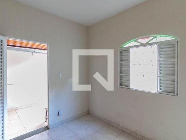 Casa à Venda Cinquentenário, 1 Quarto, 420 m² Belo Horizonte
