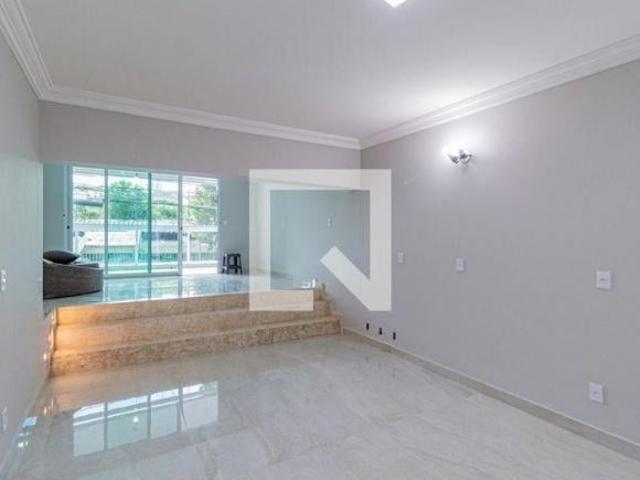 Casa à Venda Cipava, 3 Quartos, 200 m2