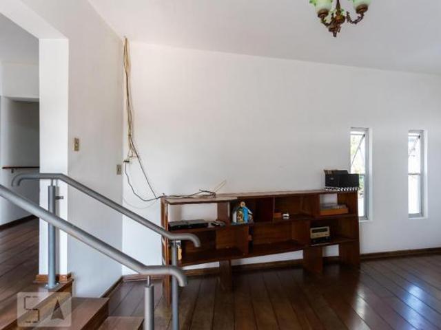 Casa à Venda Cipava, 4 Quartos, 300 m2