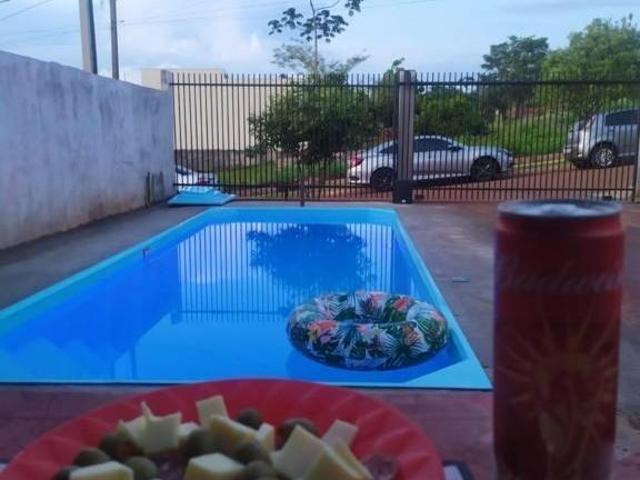 CASA A VENDA C/PISCINA VIVENDA DOS PESCADORES