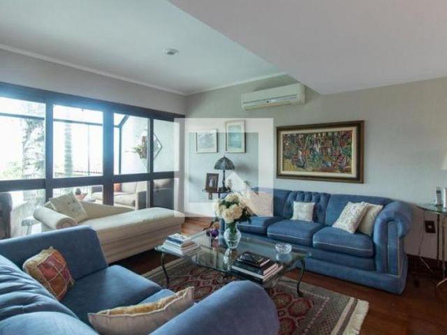 Casa à Venda Cristal, 4 Quartos, 407 m² Porto Alegre
