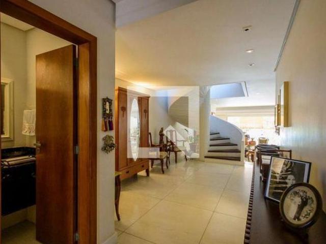 Casa à Venda Cristal, 4 Quartos, 409 m² Porto Alegre
