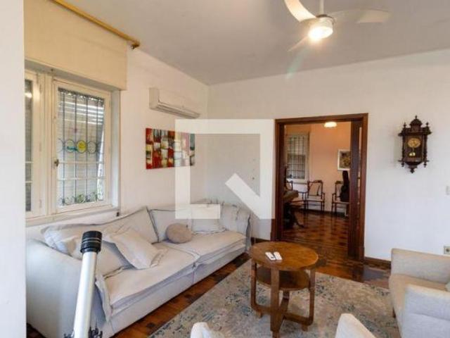 Casa à Venda Cristal, 4 Quartos, 600 m² Porto Alegre
