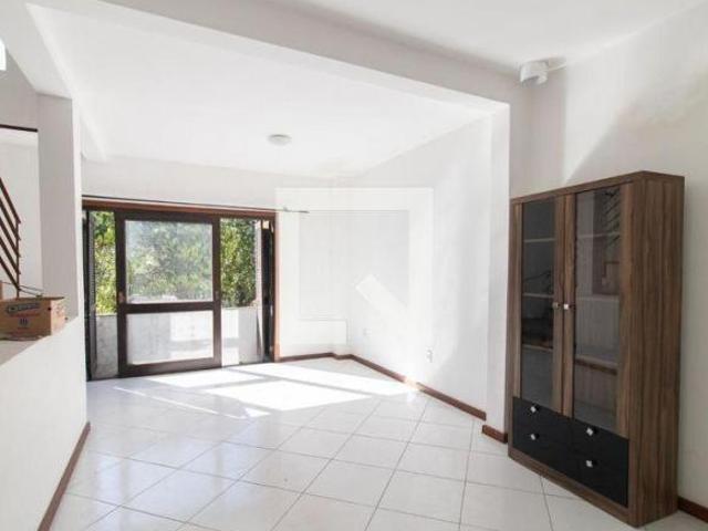 Casa à Venda Cristal, 5 Quartos, 280 m² Porto Alegre