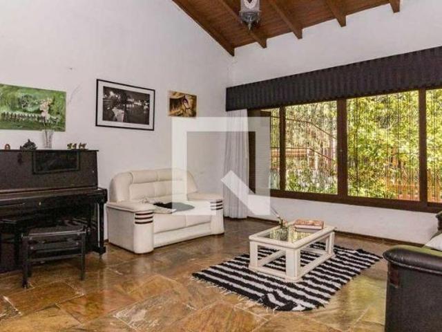 Casa à Venda Cristal, 5 Quartos, 800 m² Porto Alegre