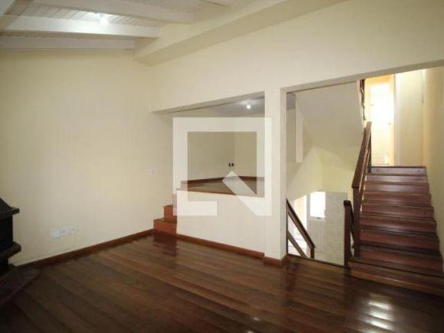 Casa à Venda Cristo Redentor, 3 Quartos, 140 m² Porto Alegre