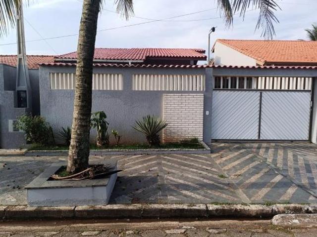 Casa a venda a 50 metros do na praia de Peruíbe litoral sul de SP
