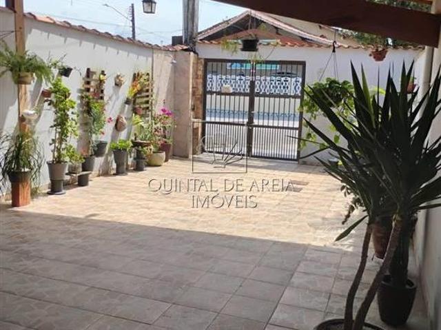 CASA À VENDA – A 150 METROS DO MAR