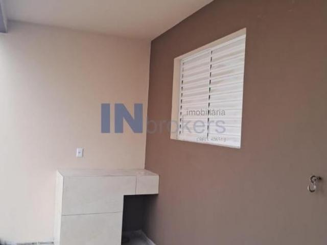 Casa a venda ao lado do Jundiaí Shopping com 3 dorm. 1 suite e 1 dorm. no térreo 1 vaga, quintal