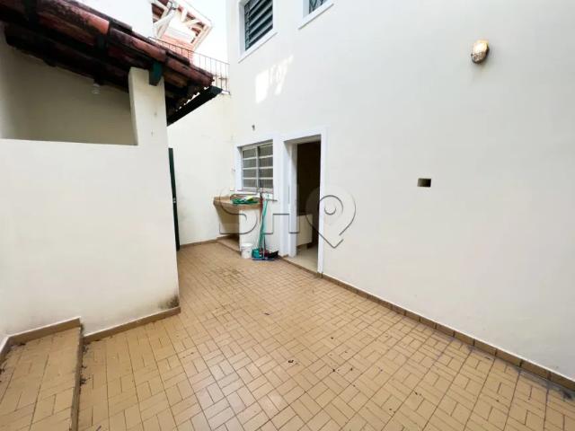 Casa a venda ao lado do metrô Praça da Árvore com 4 dormitórios, 2 vagas, 138m², Mirandópolis
