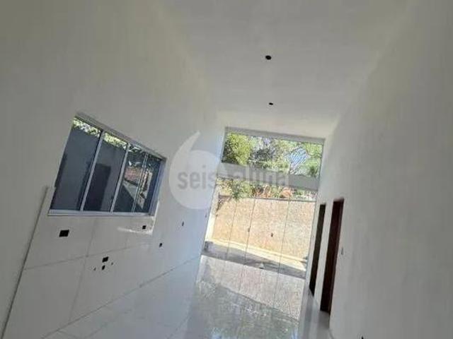 casa á venda, acabamento em granito, porcelanato e blindex. Aceita terreno na.