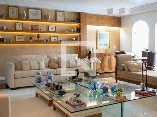 Casa à Venda Aclimação, 3 Quartos, 469 m² São Paulo