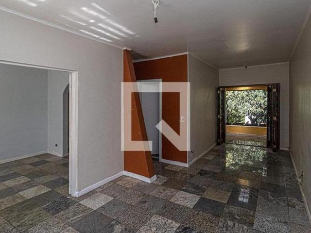 Casa à Venda Aclimação, 4 Quartos, 180 m2