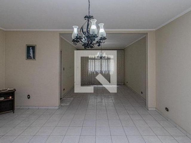 Casa à Venda Aclimação, 4 Quartos, 180 m2