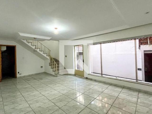 Casa à Venda Aclimação, 4 Quartos, 228 m2