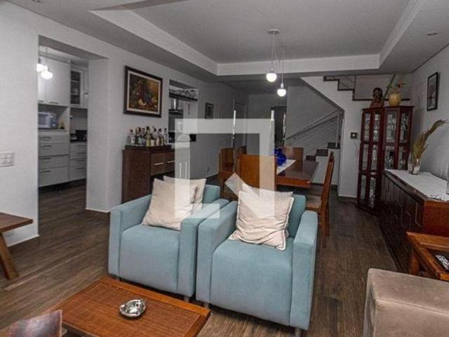 Casa à Venda Aclimação, 6 Quartos, 210 m2