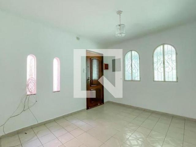 Casa à Venda Adalgisa, 4 Quartos, 238 m2