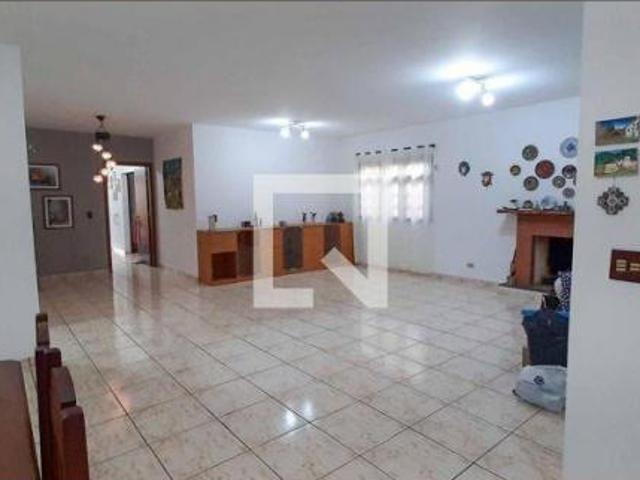 Casa à Venda Adalgisa, 4 Quartos, 400 m2
